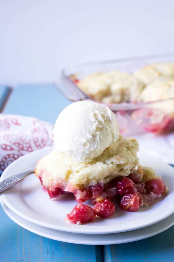 Over 17 Simply Delicious Easy Cobbler Recipes