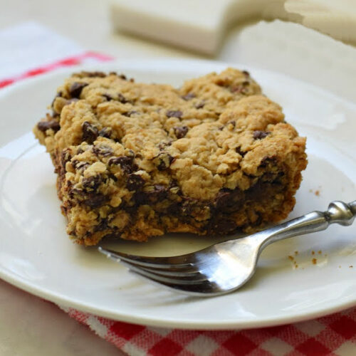 Vanishing Oatmeal Chocolate Chip Cookie Bar Recipe