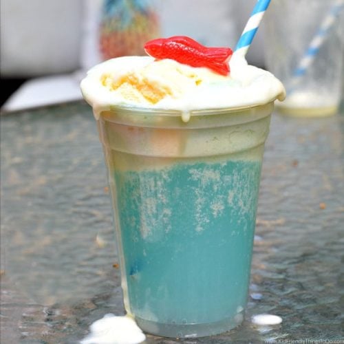 Ocean Ice Cream Floats- Kid Friendly Things to Do