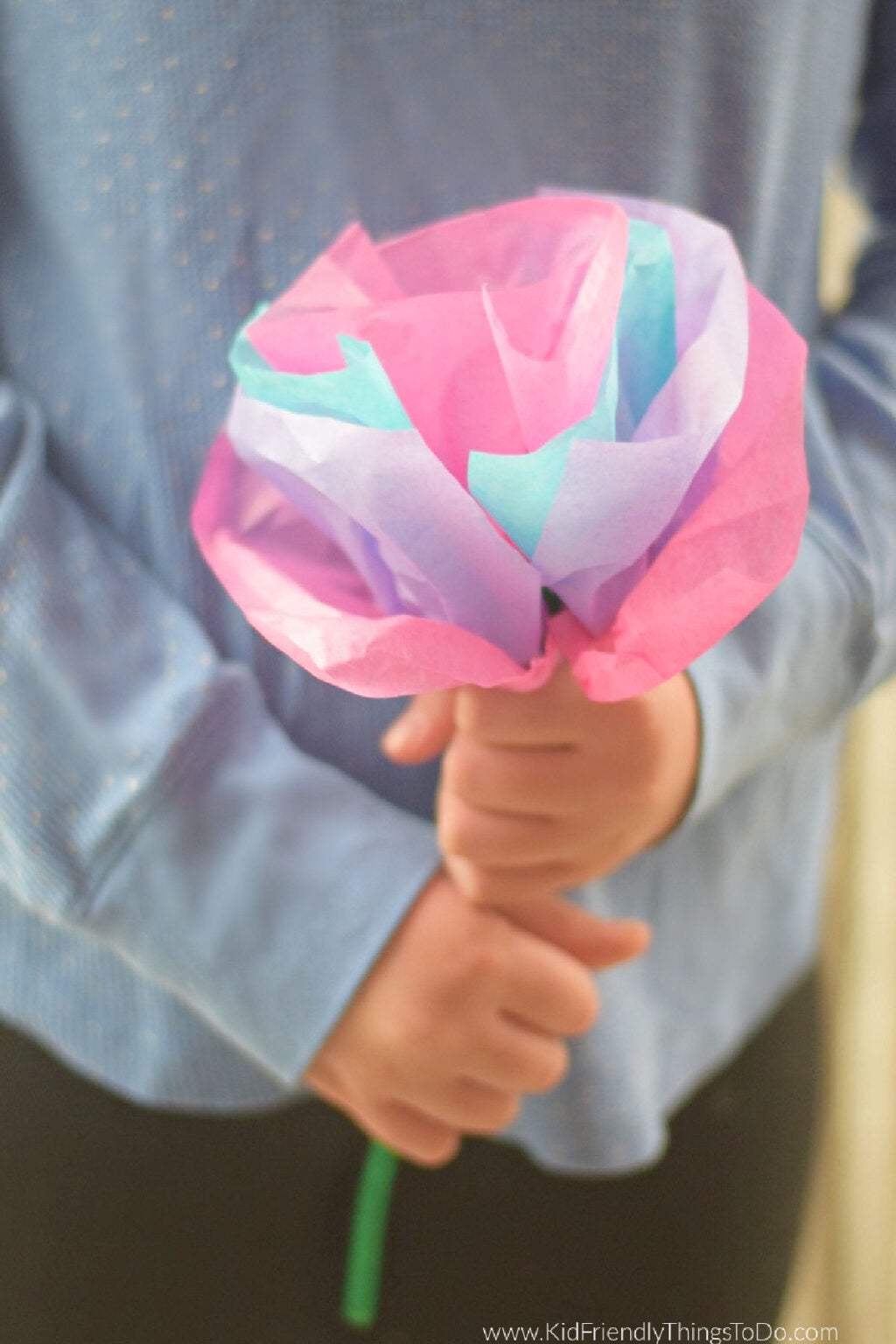 How to Make Flowers out of Tissue Paper