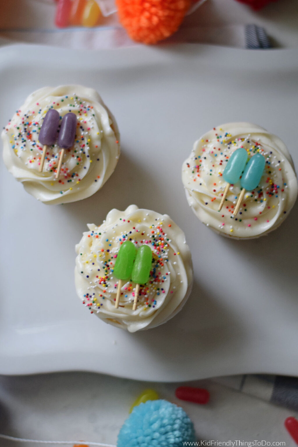Popsicle Cupcakes - Kid Friendly Things to Do