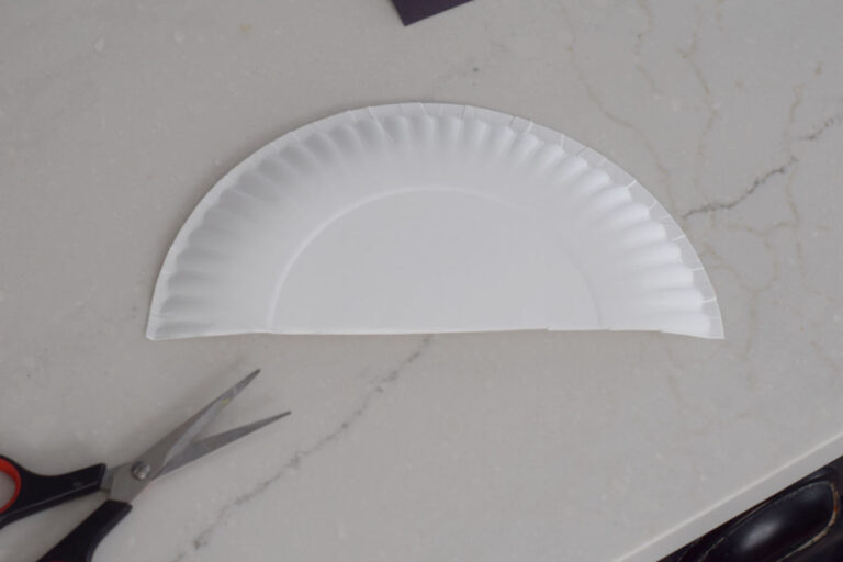 Paper Plate Solar System Craft for Kids (with Printables) - Kid ...